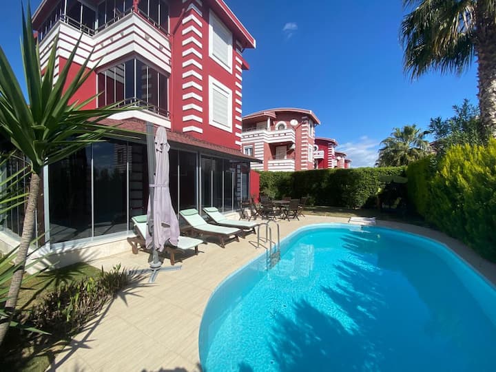 Müstakil, öZel Havuzlu, Jakuzi Ve Saunalı Villa - Belek