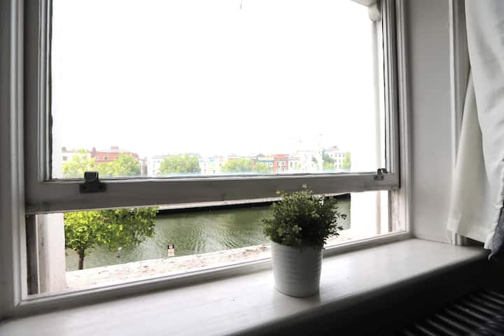 Chic Riverside 1 Bedroom Condo In Temple Bar - Dublin