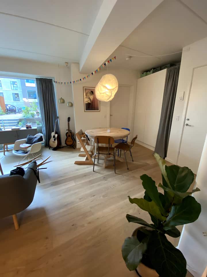 Skøn 3-v'er Med Terrasse Og Børneværelse - Copenhagen