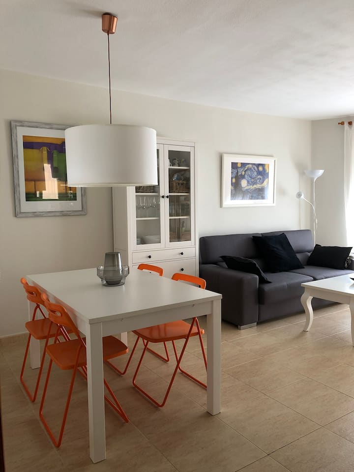 Estupendo Apartamento A Escasos Metros De La Playa - Águilas