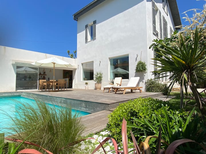 Superbe Villa Avec Piscine à Marseille - Marseille