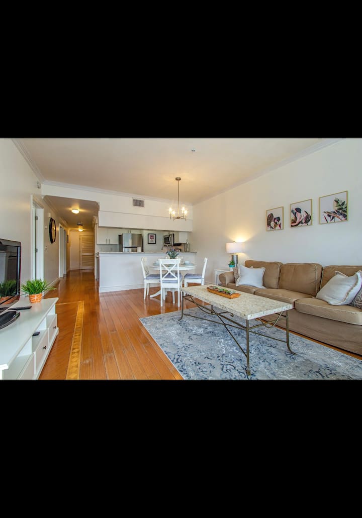 Cozy 3 Bedroom Condo With Pool And Water View - Naples, FL