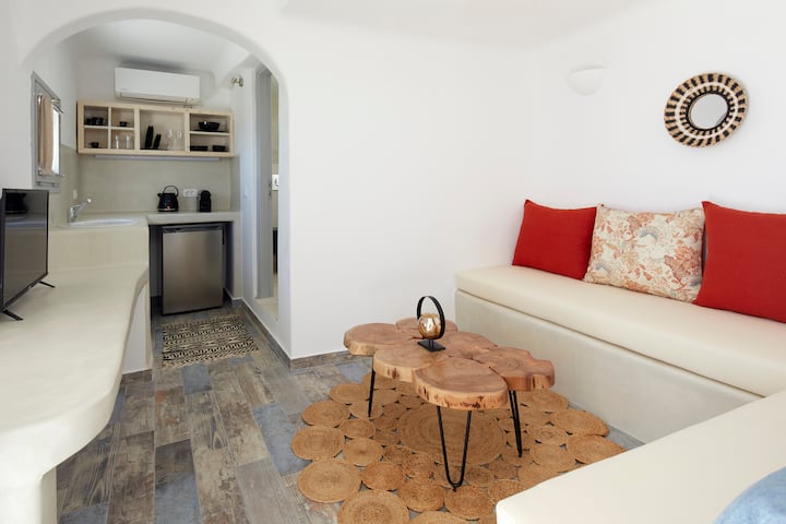 101. Aloe | Suite With Jacuzzi And Sea View - Santorin