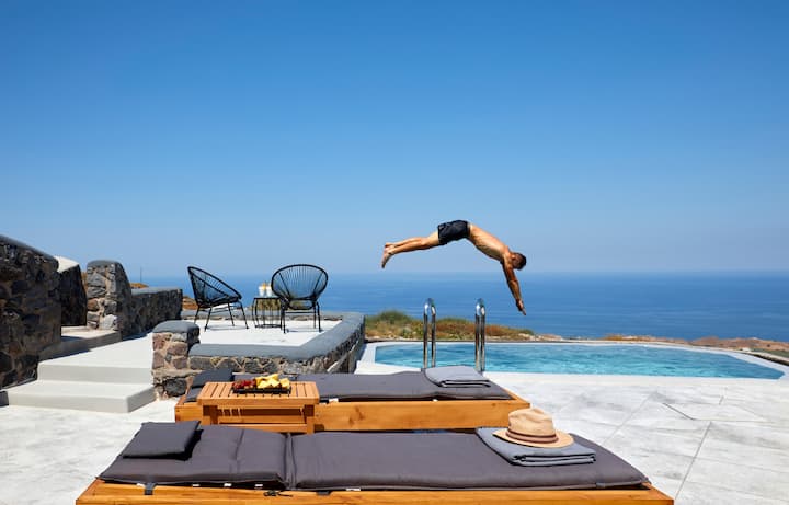 105. Nopal | Luxury 2-bedroom Villa With Pool - Santorini