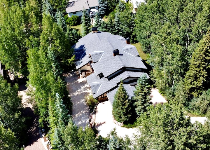 Stunning Mountainside Home In West Vail - Vail, CO