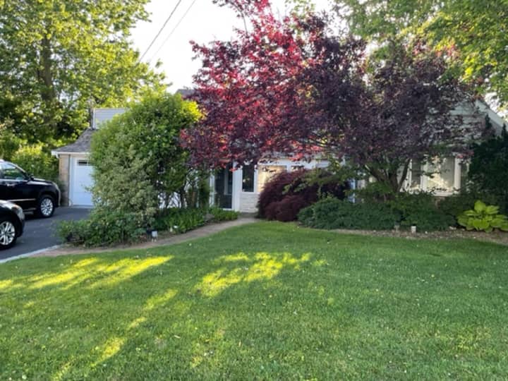 Peaceful, Nature-hugged Home In East Rockaway - Long Beach, NY