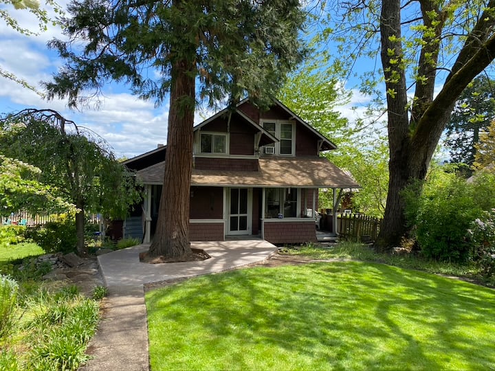 Beautiful Historic Home By Riverfront Park - Eugene, OR