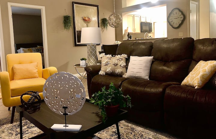 Very Comfortable 2 Br / 2 Ba With Parking On Site. - ツーソン, AZ