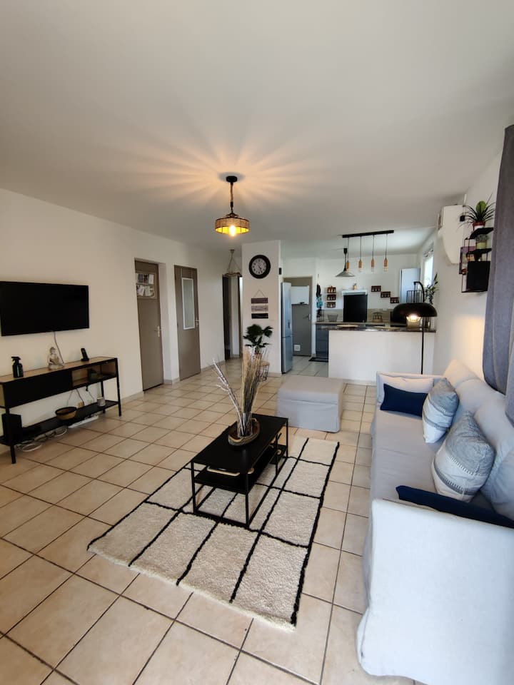 Logement à Saint Victoret Avec Jardin - Marignane