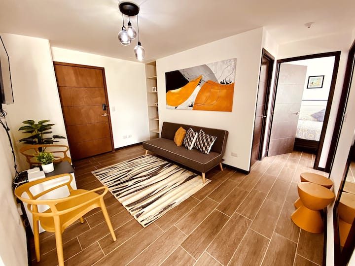 Confortable Apartamento, Zona 14 Sector La Villa. - Guatemala City
