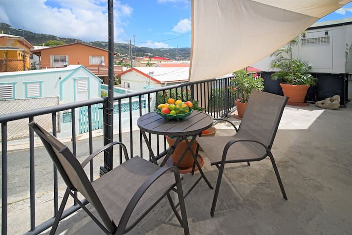 The Rooster - A Frenchtown Studio - Relax - Charlotte Amalie
