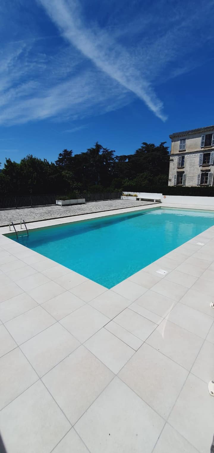 Studio 28m², Avec Parking Et Piscine, Centre-ville - Aix-les-Bains