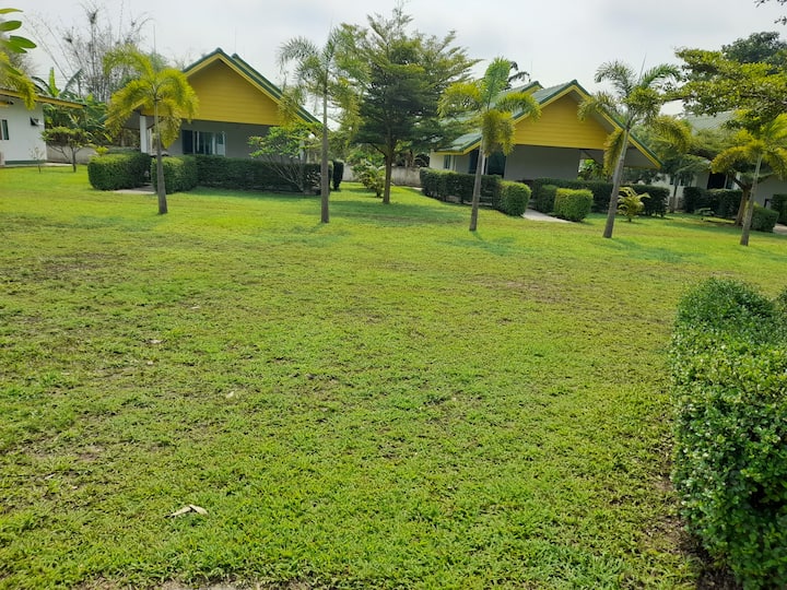 8  Seperate Bungalows At 17.000m2 Private Resort - Chiang Dao