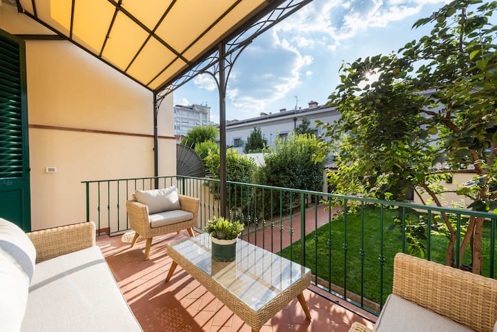 Dimora San Frediano, Oltrarno’s Jewel With Patio - Florencia