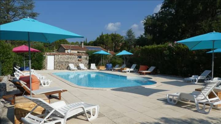 Clos Des Alumines - Palmeraie, Gîte Avec Piscine - Tourtour