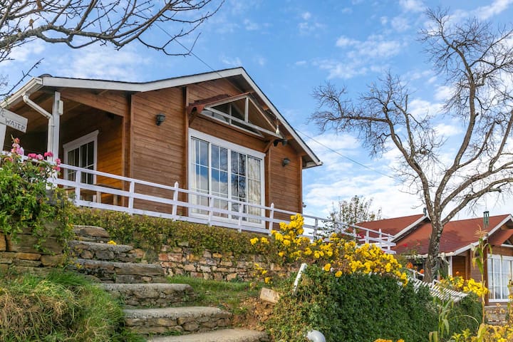 2br @Sara's Chalet One W/caretaker, Wifi, & Bbq - Mukteshwar