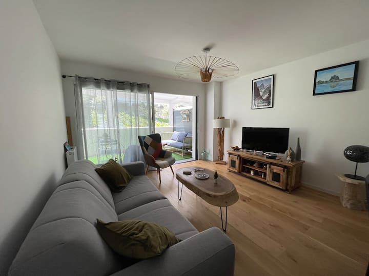 Superbe T2 Avec Terrasse Et Parking Sécurisé - Anglet