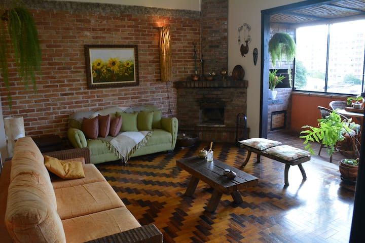 Apartamento Encantador Com Lareira E Churrasqueira - Porto Alegre