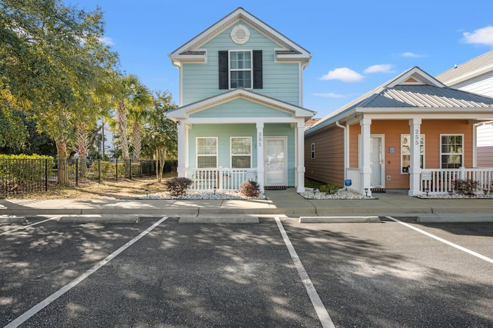 Gulf Stream Cottage 251 - Walk To Beach - Pool - Myrtle Beach, SC