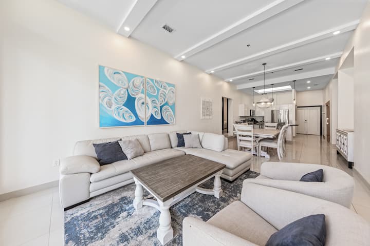 Luxury Ground Beachfront Condo Solare 103 - South Padre Island, TX