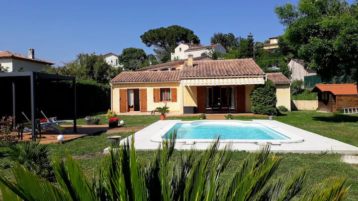 Villa Provençale Avec Jardin Et Piscine - Saint-Paul-de-Vence