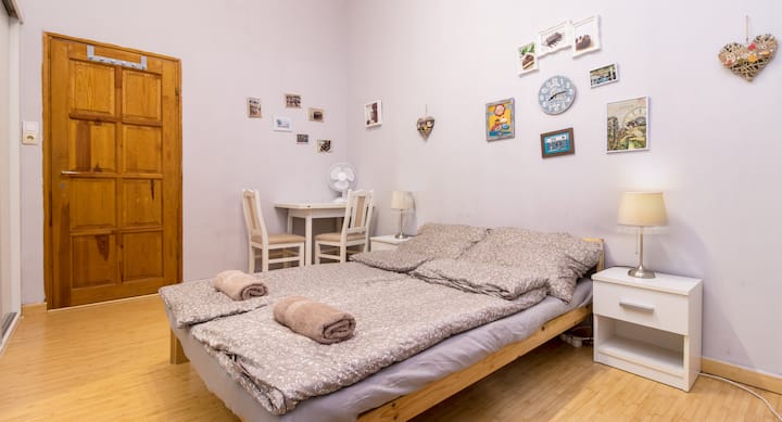 Private Room Near To The Chain Bridge - Boedapest