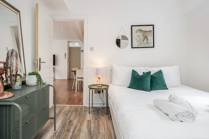 Magnolia Sunshine | Creed Stay - Londres