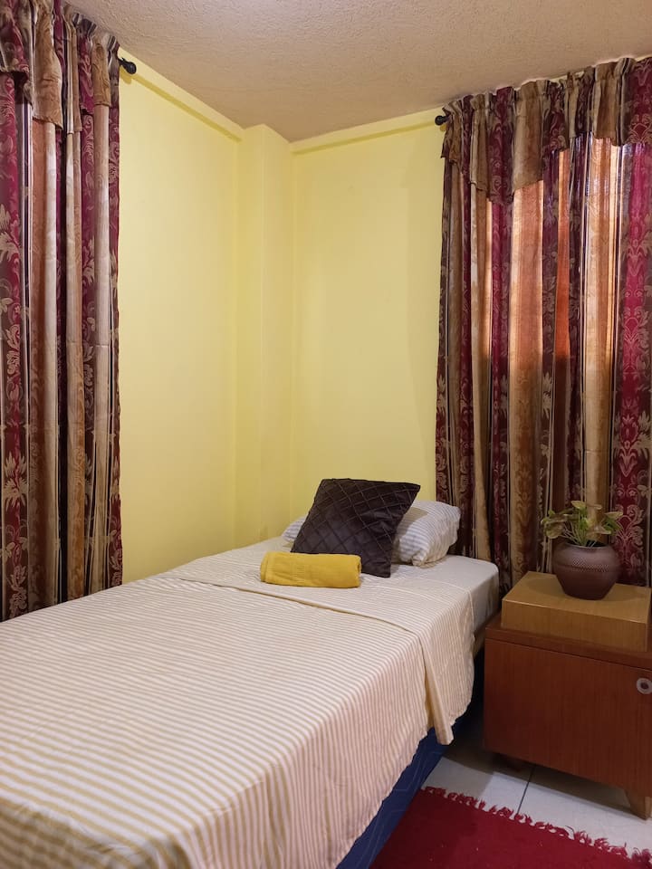 Cozy Short-stay Single-bed Room. - Bridgetown