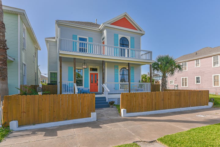 Queen Of The Sea/sleeps 14/steps To Pleasure Pier! - Galveston Island, TX