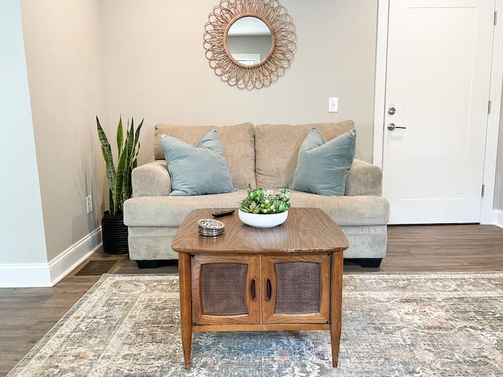 3br Family + Pet-friendly • Driveway + Backyard - Buffalo, NY