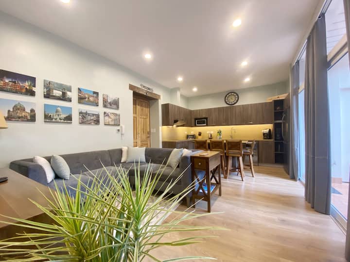 Heated Floors•king Bed•backup Power•centro•150mbps - Cuenca