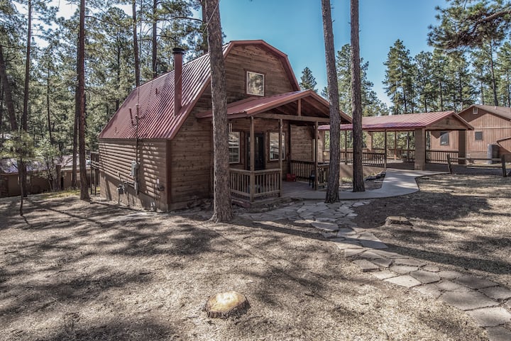 "Almost Heaven" Cheerful 3 Bedroom Cabin W/hottub! - Ruidoso, NM