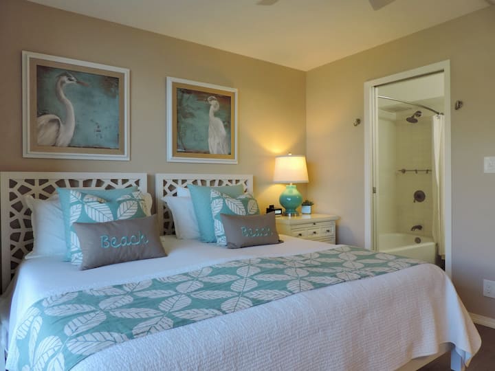 Cozy Lock-off At The Beach! Mana Kai Amenities - Maui, HI