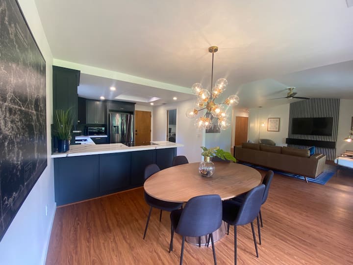 * * *Arroyo Manor* * * - Redding, CA