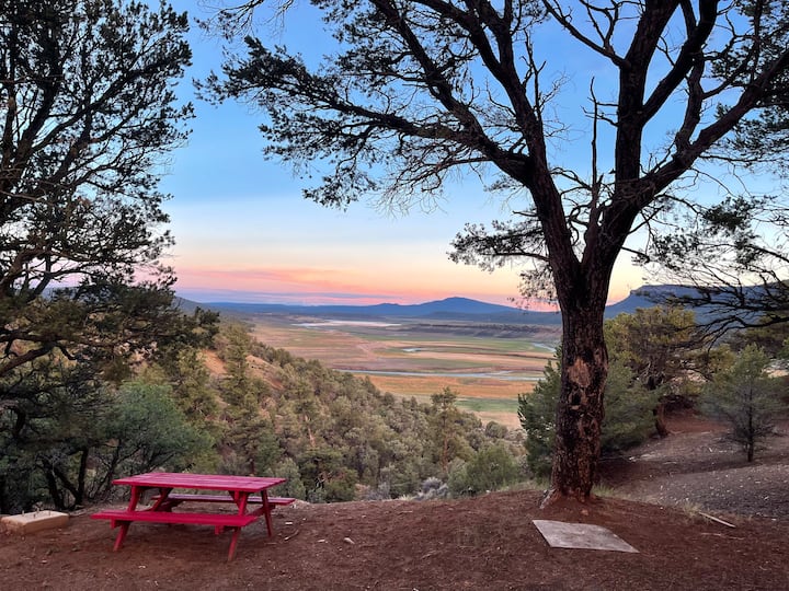 1 Bedroom Cabin #3, Overlooking El Vado! - Heron Lake State Park, Los Ojos