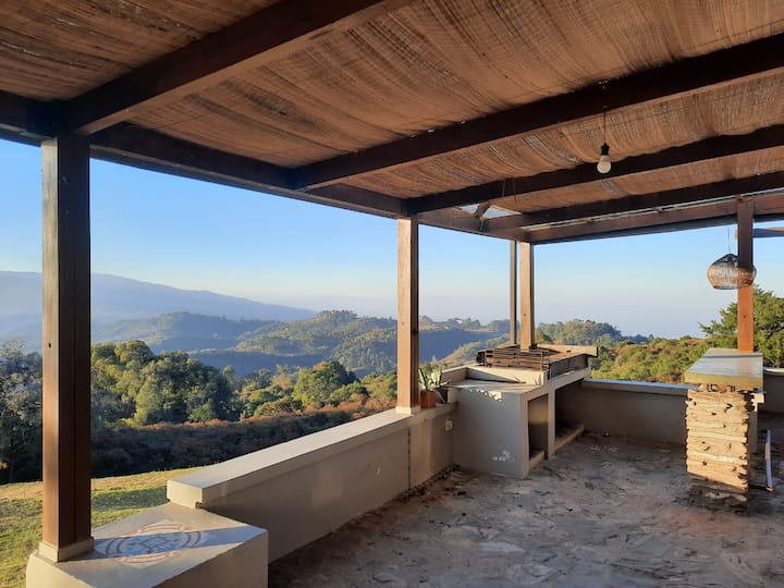 Cabaña De Montaña Con Esplendida Vista A  Cerros - Tafí Viejo