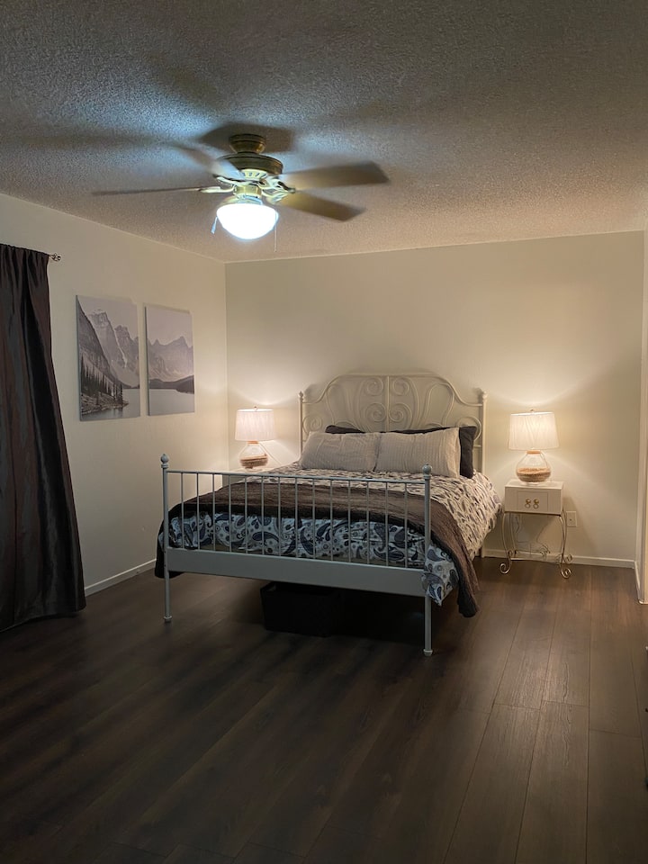 Comfortable Shabby Chic 1-bedroom, 1 Bathroom - Yuma, AZ