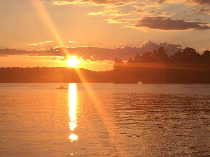 Koshlong Lake Vacation Rentals & Homes - Highlands East, Canada | Airbnb