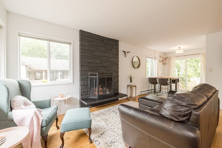 Modern Mid Century Duplex  Woodstock/reed College - Portland, OR