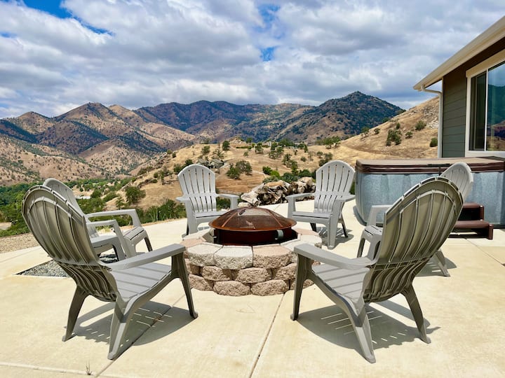 Panoramic Mountain And Valley Views! - Three Rivers, CA