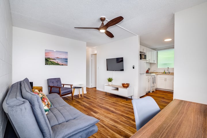 Pe 301 Full Kitchen, 1-bedroom Condo - Honolulu