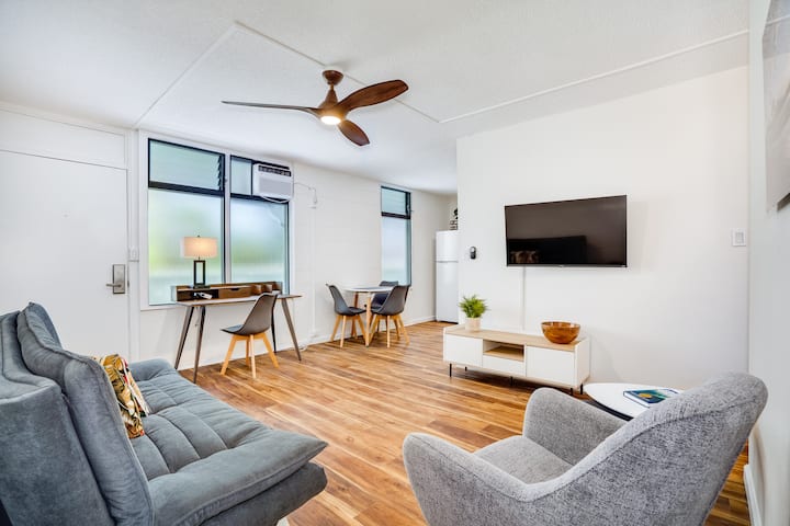 Pe 302 1 Bedroom Condo W/ 1 Parking - Honolulu, HI