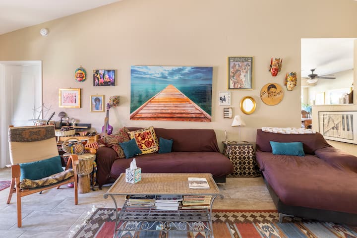 An "Oasis" Awaits You W/ Patios And Pool - Scottsdale, AZ