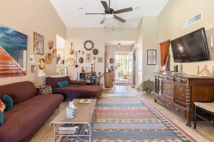 An "Oasis" Awaits You W/ Patios And Pool - Tempe, AZ