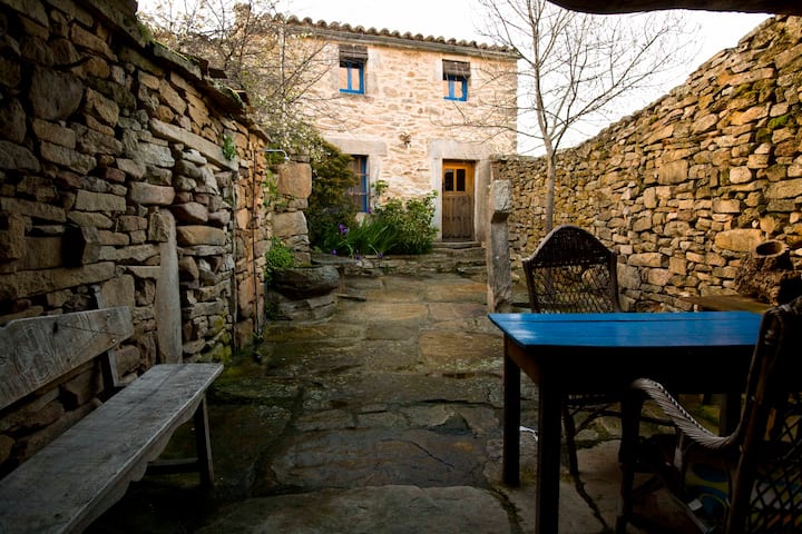Casa De Los Arribes. 2-4 Personas. Ideal Mascotas - Fermoselle