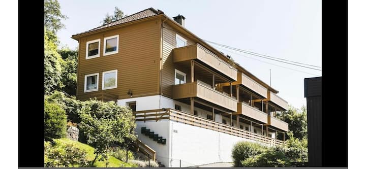 61kvm Leilighet Med Stor Altan - Bergen