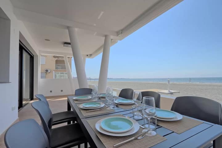 Beautiful Beachfront Home In Santa Pola - Elche