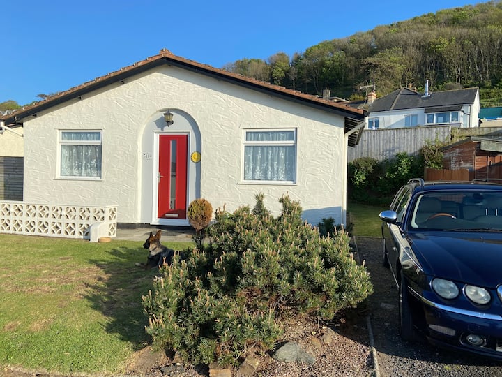 Spanish-style 2 Bedroom Bungalow In Seaside Town - Westward Ho!