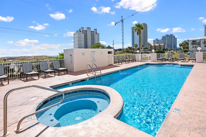 Spring Is Here - Book It Now Before You Miss It! - Gulf Shores, AL