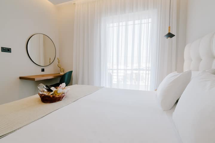 Aelia Prime Complex - Kos